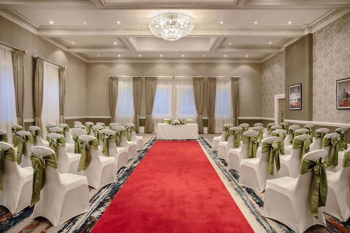 Leonardo Hotel Cardiff Formerly Jurys Inn Cardiff | Bookonline.com