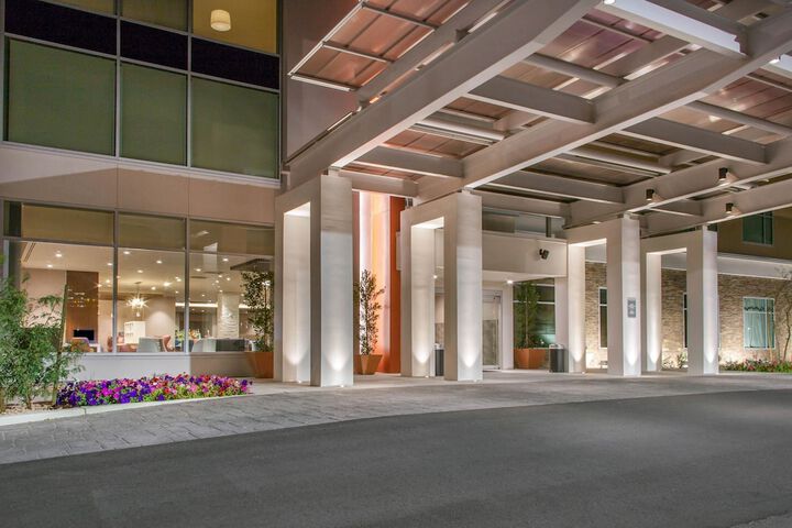 Cambria Hotel Phoenix - North Scottsdale Phoenix | Bookonline.com