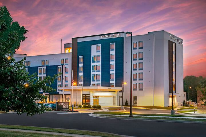 SpringHill Suites by Marriott Frederick Frederick | Bookonline.com