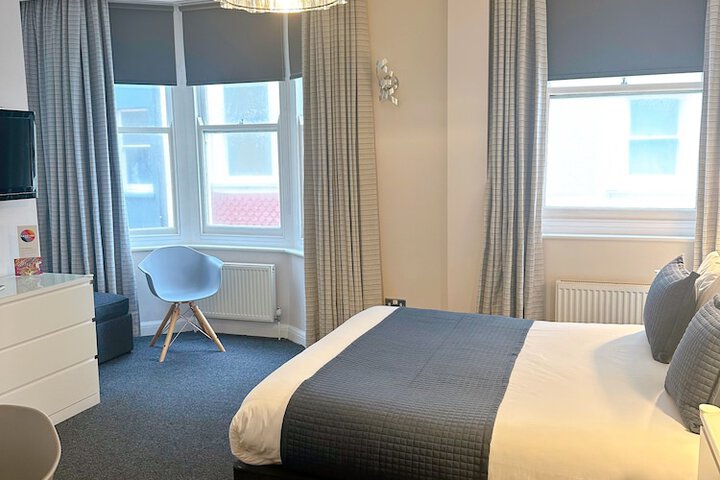 Legends Hotel Brighton Brighton | Bookonline.com