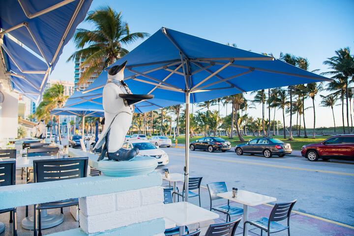 The Penguin Hotel Miami Beach | Bookonline.com