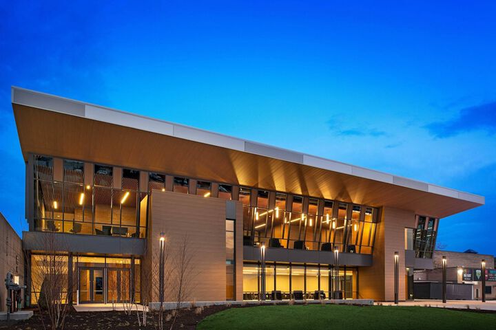 Delta Hotels by Marriott Muskegon Convention Center Muskegon ...