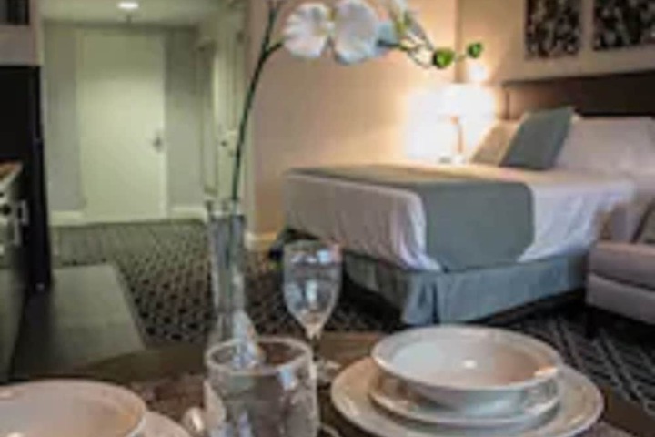 Brent House Hotel New Orleans | Bookonline.com