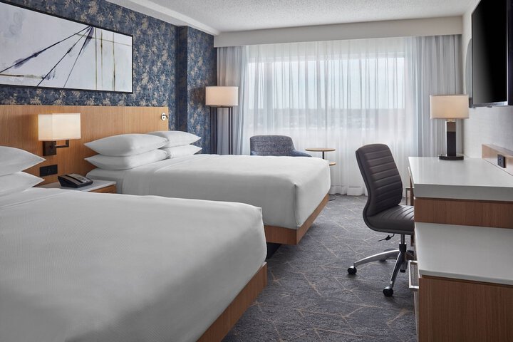 Delta Hotels by Marriott Saskatoon Downtown Saskatoon | Bookonline.com