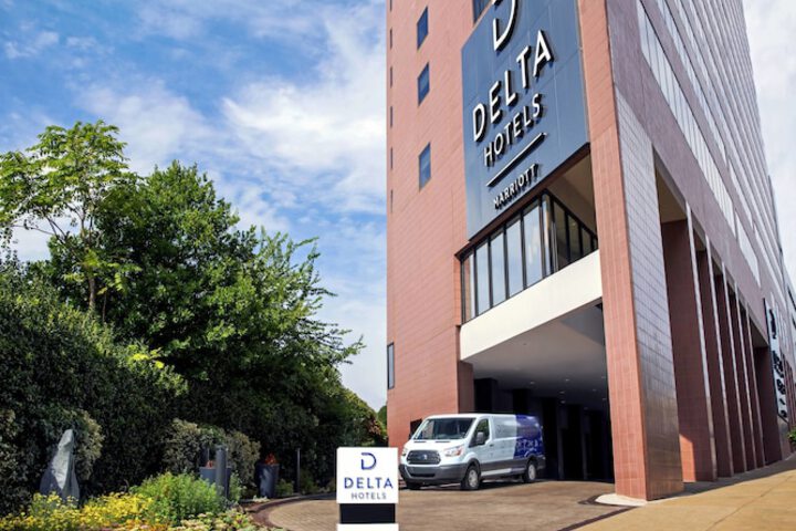 Delta Hotels by Marriott Richmond Downtown Richmond | Bookonline.com