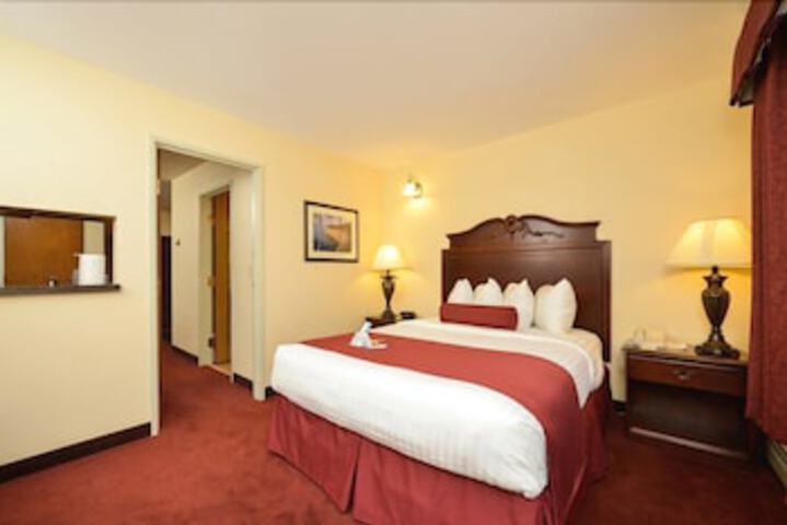 Best Western The Hotel Chequamegon Ashland | Bookonline.com