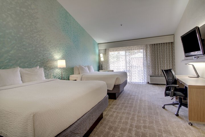 Courtyard by Marriott San Diego Del Mar / Solana Beach Solana Beach ...