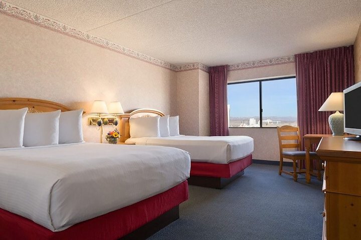 Harrahs Laughlin Beach Resort & Casino Laughlin | Bookonline.com