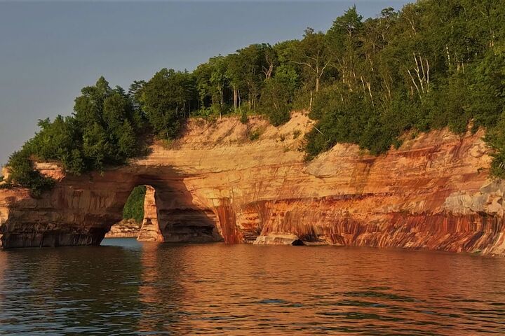 Pictured Rocks Inn & Suites Munising | Bookonline.com
