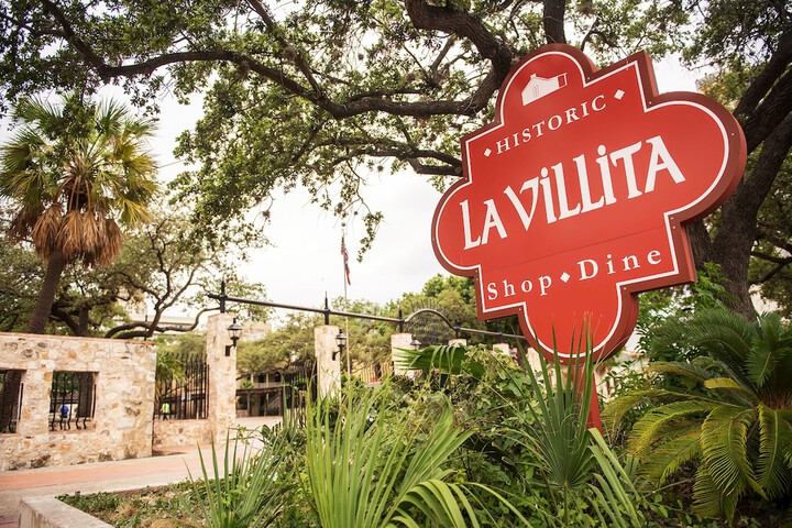 Hilton Palacio Del Rio San Antonio | Bookonline.com