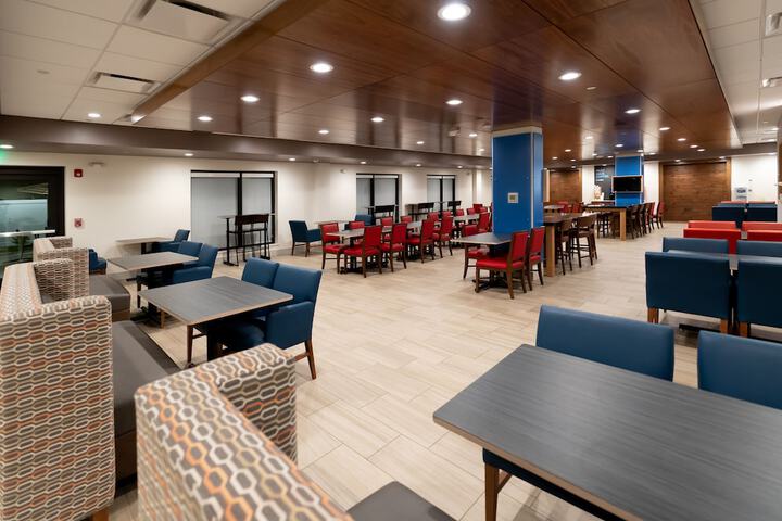 Holiday Inn Express Boston an IHG Hotel Boston | Bookonline.com