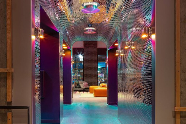 Moxy Portland Downtown Portland | Bookonline.com