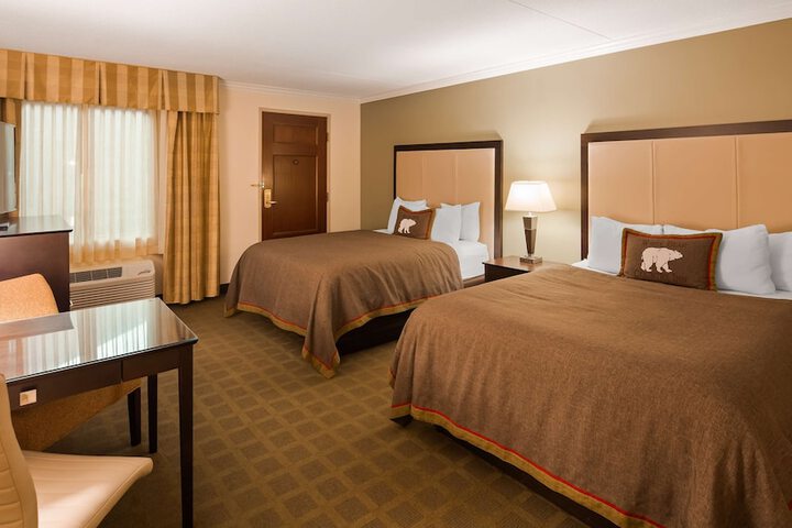 Best Western Plus White Bear Country Inn White Bear Lake | Bookonline.com