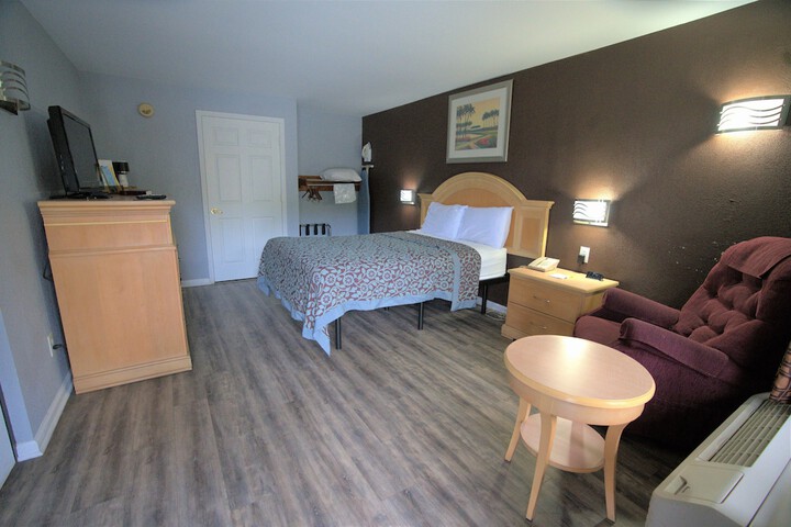 Columbus Inn&Suites Columbus | Bookonline.com