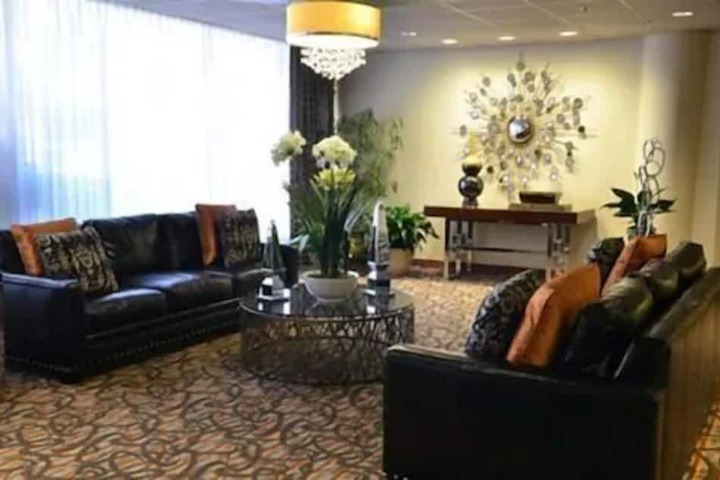 Brent House Hotel New Orleans | Bookonline.com