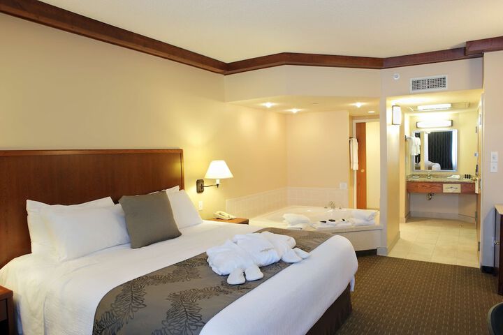 Best Western Plus Lamplighter Inn & Conference Centre London ...