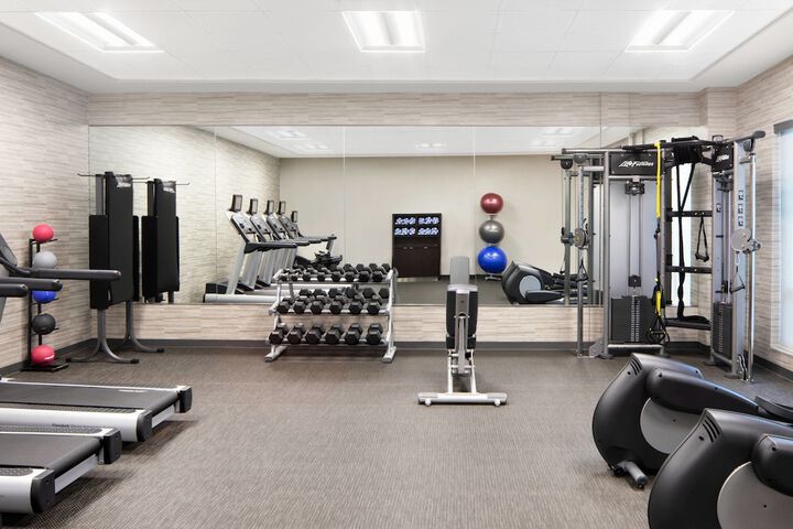 Courtyard by Marriott Wayne Fairfield Wayne | Bookonline.com