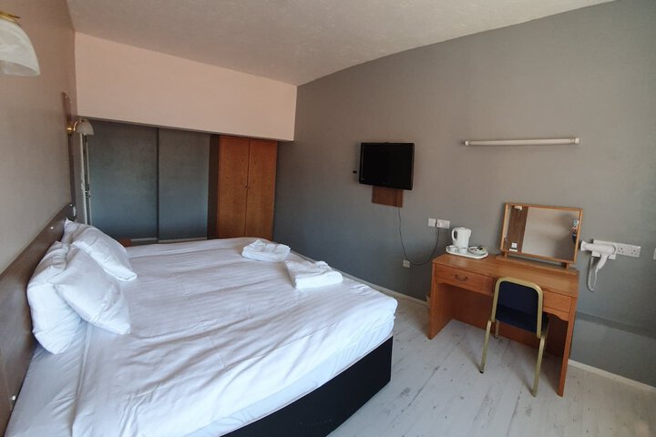 Gilson Hotel Hull | Bookonline.com