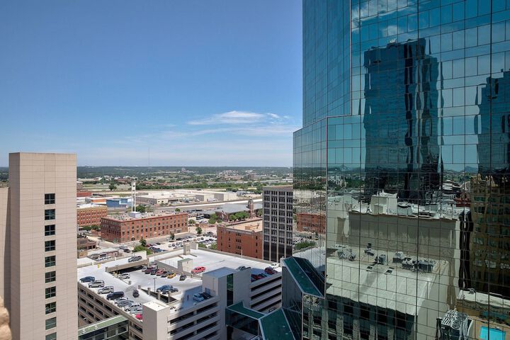 Courtyard by Marriott Fort Worth Downtown / Blackstone Fort Worth ...
