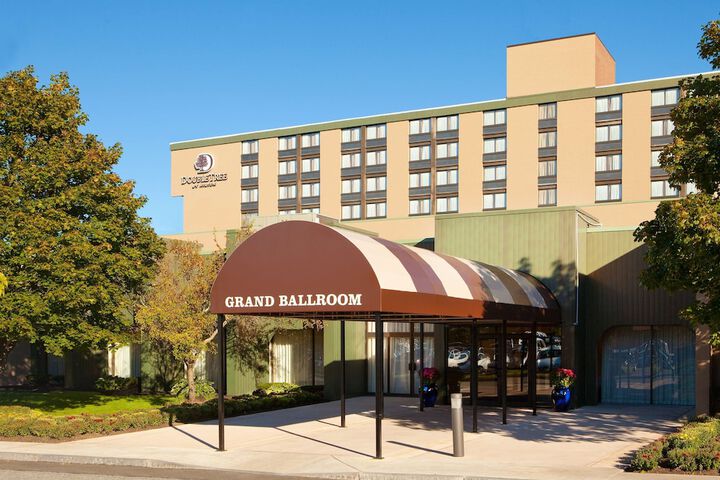 DoubleTree by Hilton Boston North Shore Danvers | Bookonline.com