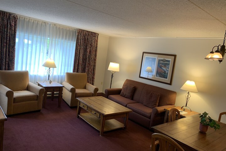 Fireside Inn & Suites Gilford Gilford | Bookonline.com