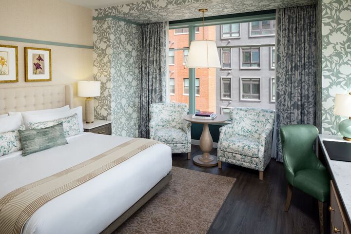 The Benson Hotel & Faculty Club Aurora | Bookonline.com