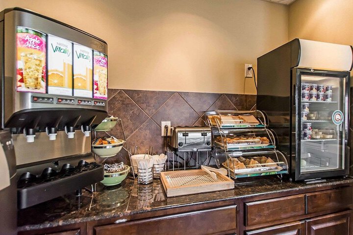 Quality Inn Moncton | Bookonline.com