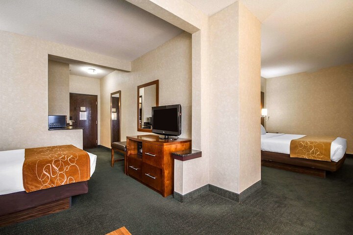 Comfort Suites Appleton Airport Appleton | Bookonline.com