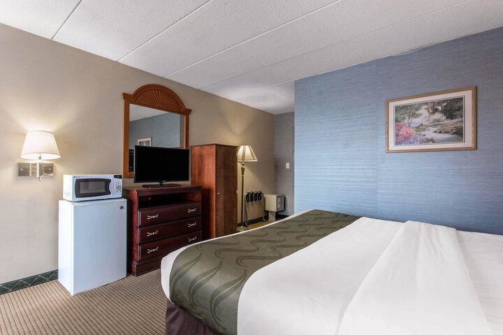 Quality Inn West Springfield West Springfield | Bookonline.com