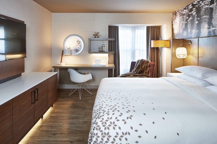 The Del Monte Lodge Renaissance Rochester Hotel & Spa Pittsford ...