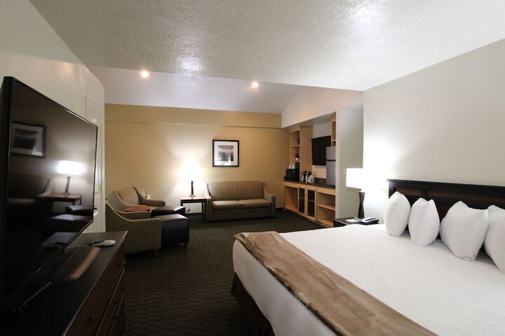 Dinosaur Inn & Suites Vernal | Bookonline.com