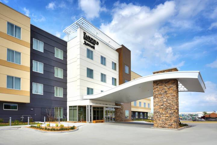 Fairfield Inn & Suites by Marriott Springfield North Springfield ...