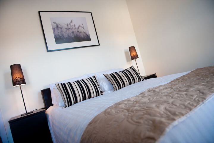 Strangford Arms Hotel Newtownards Newtownards | Bookonline.com