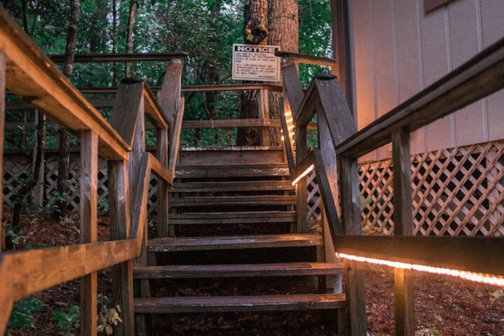 The Cascades Inn Tiger | Bookonline.com