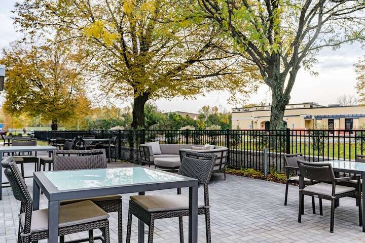 Courtyard by Marriott West Springfield West Springfield | Bookonline.com