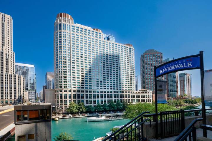 Sheraton Grand Chicago Riverwalk Chicago | Bookonline.com