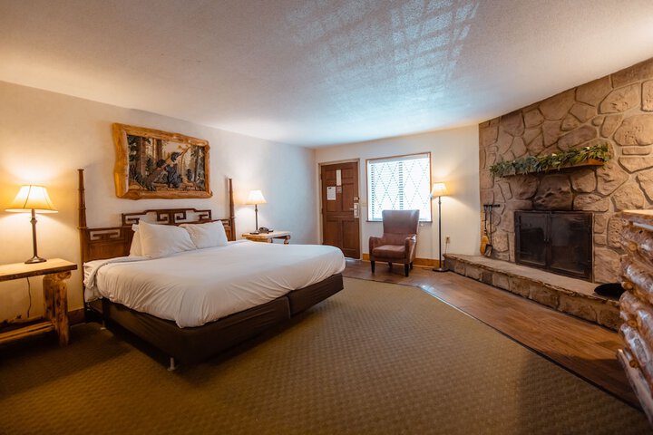 Brookside Lodge Gatlinburg | Bookonline.com