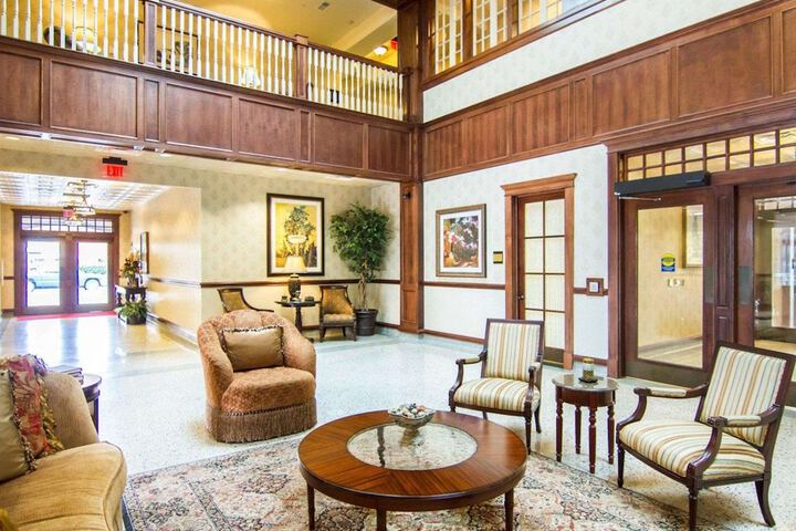 Liberty Hotel Ascend Hotel Collection Cleburne | Bookonline.com