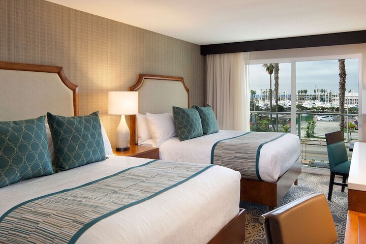 Redondo Beach Hotel Tapestry Collection by Hilton Redondo Beach ...