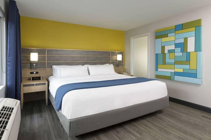 Holiday Inn Express Quebec City Sainte Foy an IHG Hotel Québec City ...