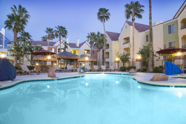 Holiday Inn Club Vacations at Desert Club Resort an IHG Hotel Las Vegas ...