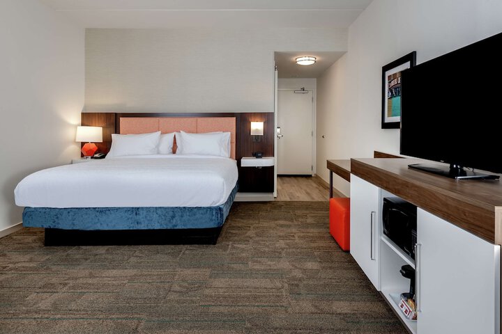 Hampton Inn Baltimore Bayview Campus Baltimore | Bookonline.com