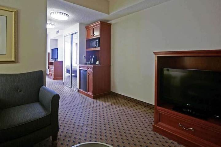 Hilton Garden Inn Secaucus / Meadowlands North Bergen | Bookonline.com