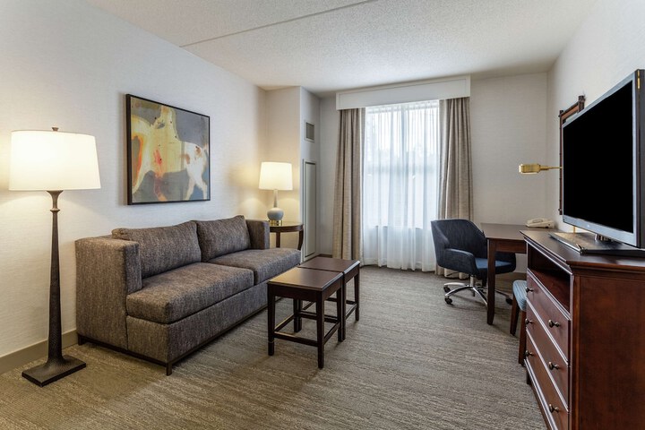 Hampton Inn & Suites Saratoga Springs Downtown Saratoga Springs ...