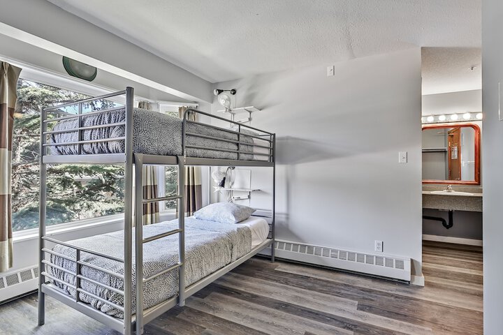Samesun Banff Hostel Banff | Bookonline.com