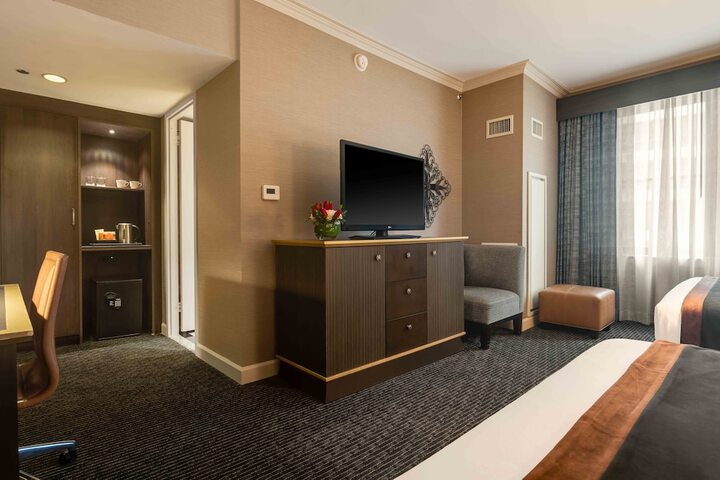 The Whitehall Hotel BW Premier Collection Chicago | Bookonline.com