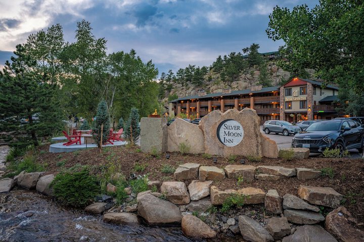 Silver Moon Inn Estes Park | Bookonline.com