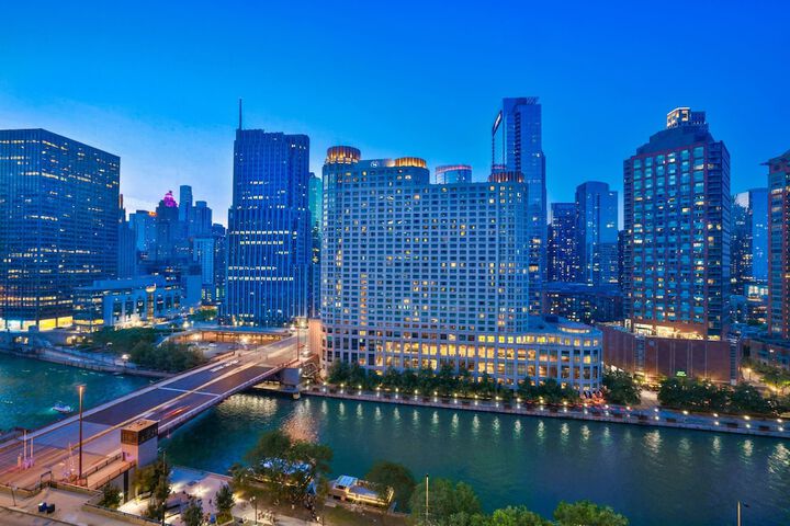 Sheraton Grand Chicago Riverwalk Chicago | Bookonline.com