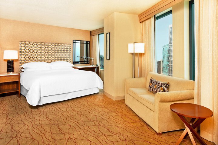 Sheraton Grand Chicago Riverwalk Chicago | Bookonline.com