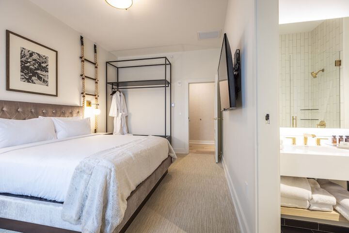 Hotel Covington Cincinnati Riverfront Covington | Bookonline.com